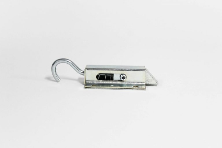Wildeck | Spring Loaded Slide Bolt Latch